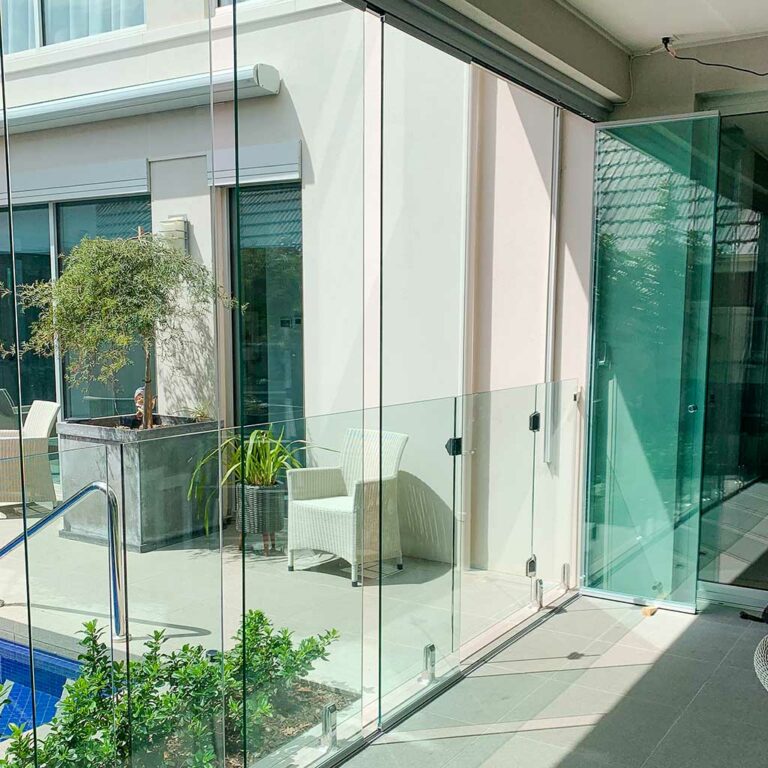 Frameless Glass Curtains | Mirrimage